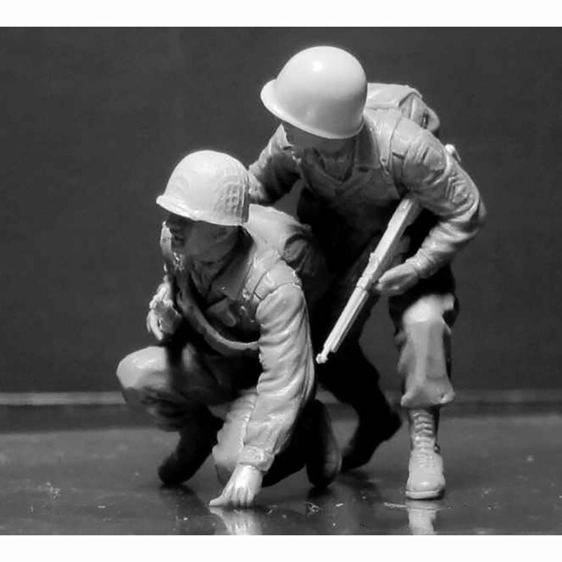 MASTER BOX 35157 Figure Kit 1:35 US and German paratroopers South of ...