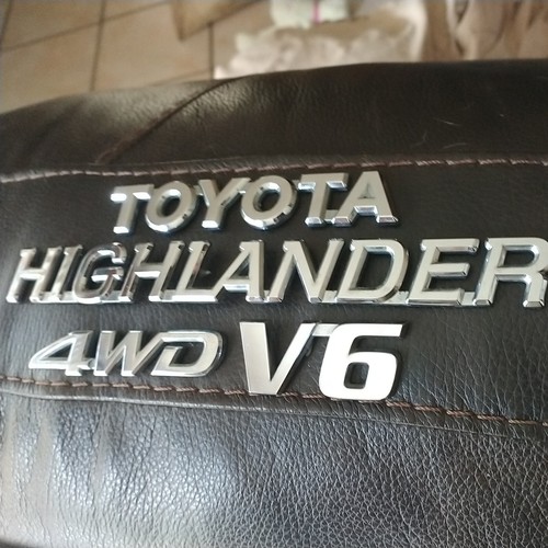 TOYOTA HIGHLANDER V6 4WD CHROME EMBLEMS used OEM | eBay