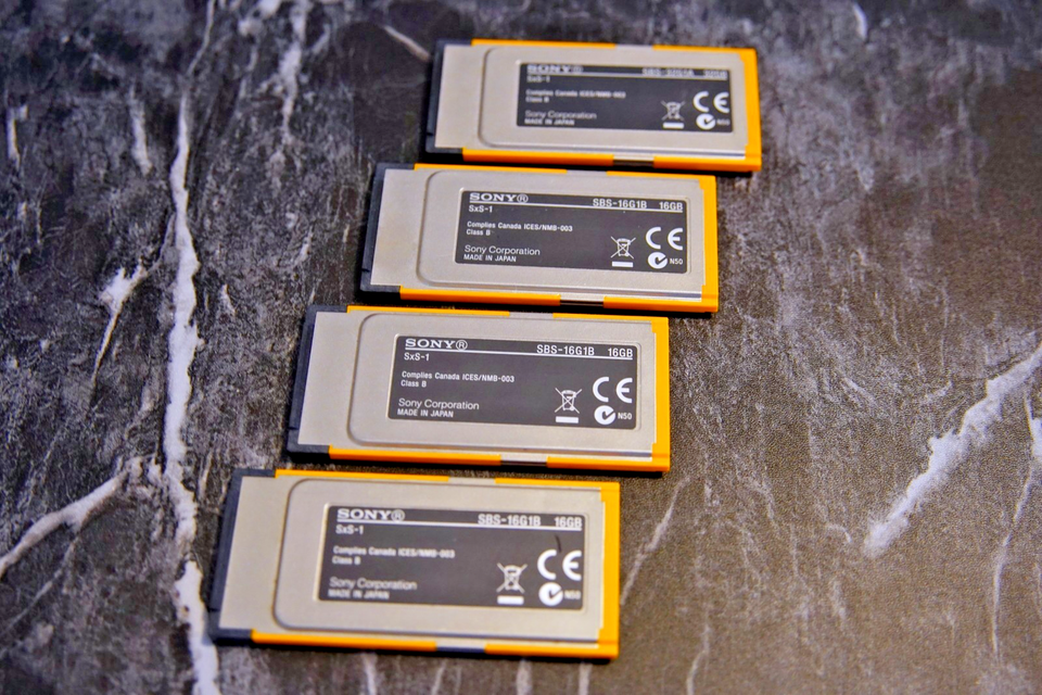 Sony 16GB(3x) + 32GB SxS-1 Memory Cards - (selling all-together) | eBay