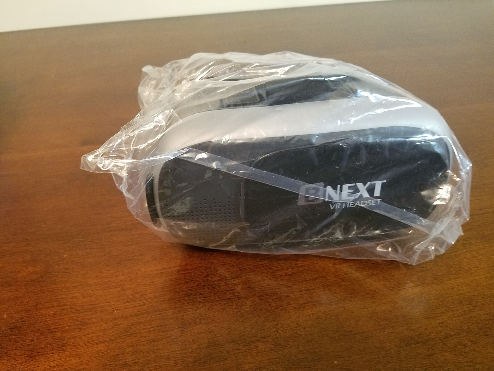 BNEXT VR Headset - iPhone & Android Universal Virtual Reality Goggles ...
