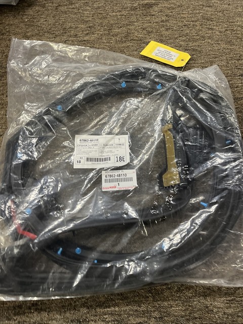 2016-2022 Lexus RX350 RX450 LEFT FRONT DOOR SEAL 6786248110 OEM for ...