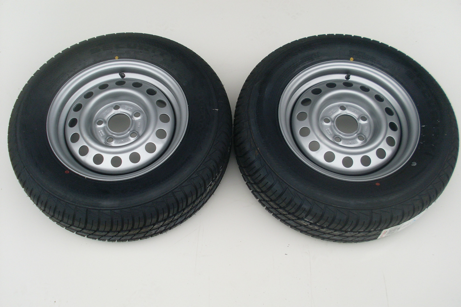 2 X CARAVAN WHEELS AND TYRES 195 70 R14 95N 5 STUD 112mm PCD FREE ...