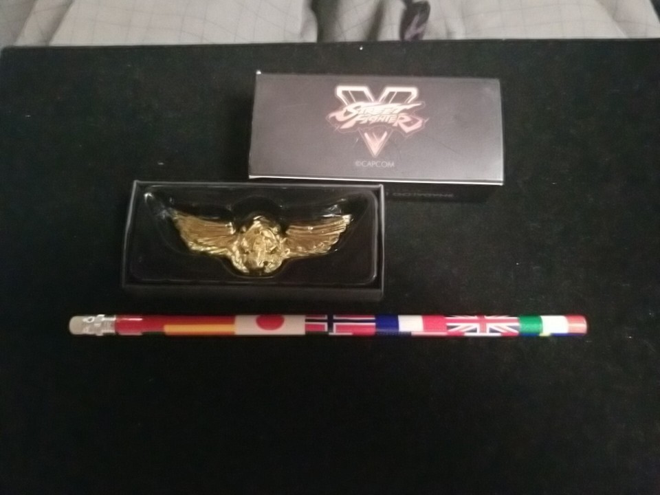 Capcom Street FIGHTER V Shadaloo Logo Pin Replica Rare color Limited ...