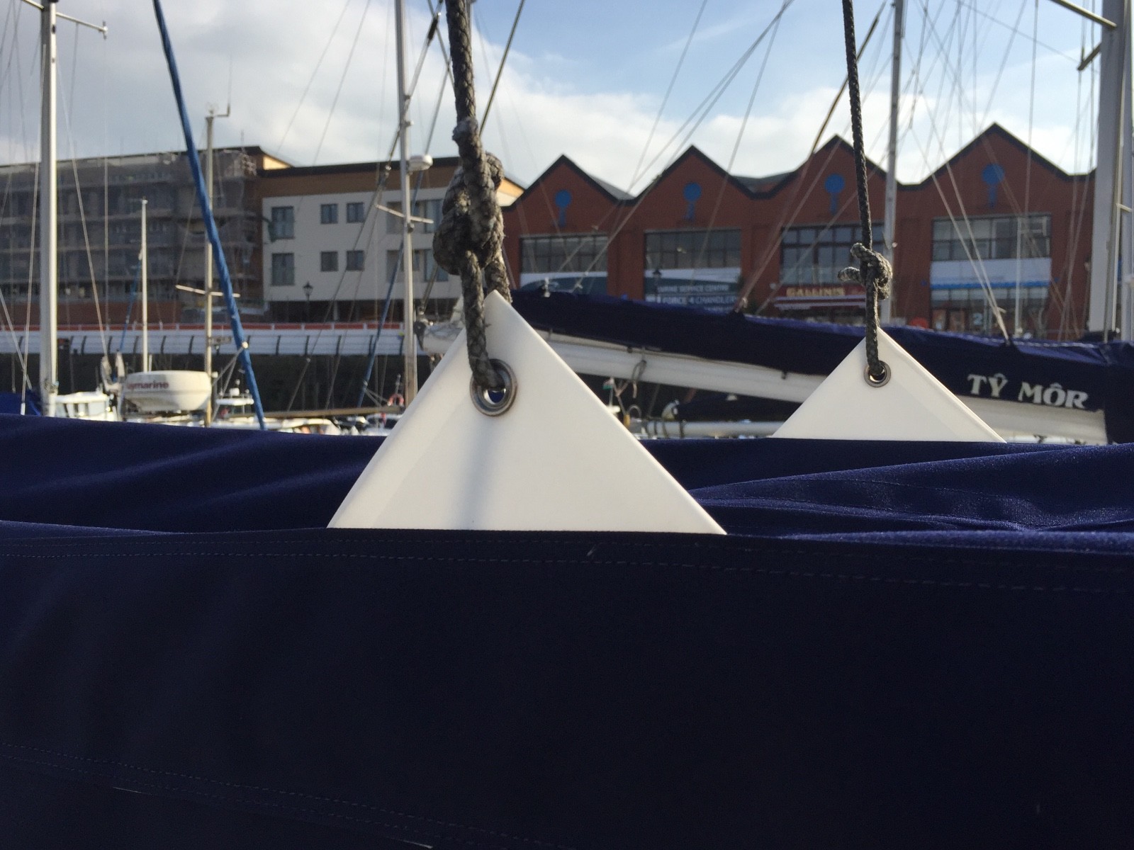 Mainsail Stakpak.Brand new sailbag and cover in one. mainsail cover ...