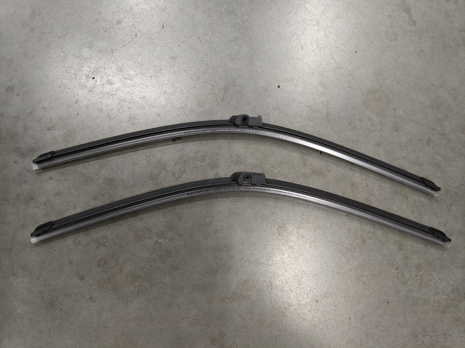 Mercedes-Benz S-class W221 Front Windshield Wiper Blade Set A2218201300 ...