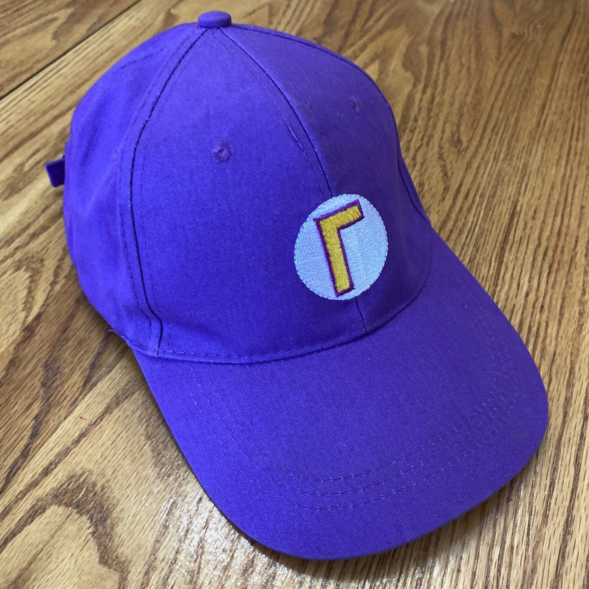 Waluigi Hat Logo