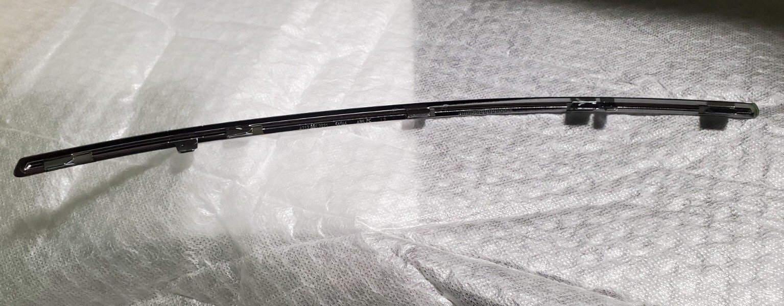 OEM Trim Molding (212-885-29-21) for 2014-2016 Mercedes-Benz 2128852921 ...