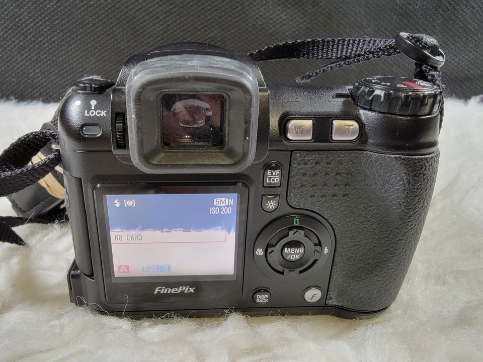 Fujifilm FinePix S Series S5200 5.1MP Digital Camera - Black ...