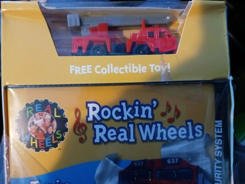 Real Wheels: Rockin Real Wheels (DVD, BRAND NEW, Firetruck Toy Included ...