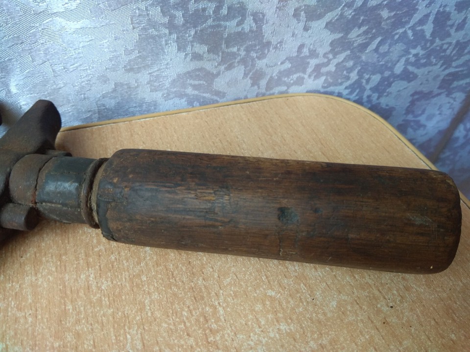 RETRO old ANTIQUE VINTAGE Collectible Miniature Blacksmithing Vise tool ...