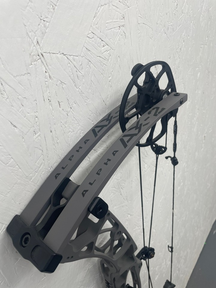 Hoyt Alpha Ax2 32 Compound Bow | eBay