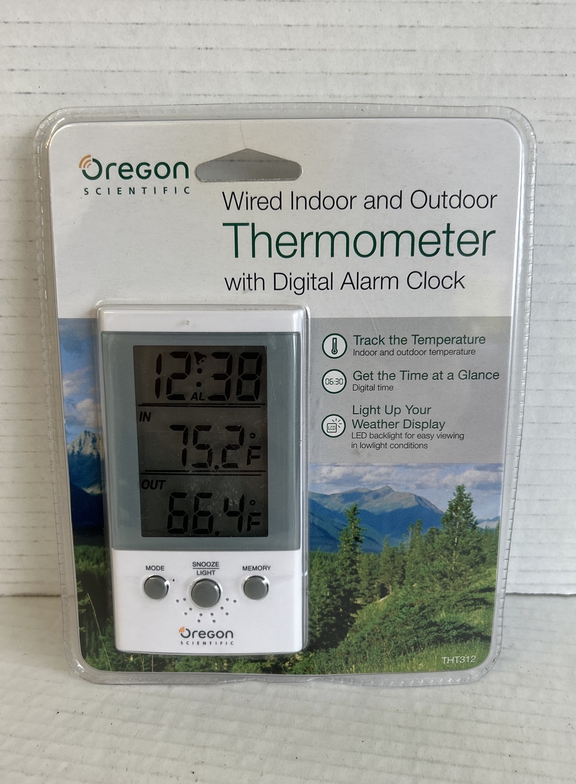 Oregon Scientific Wired Indoor Outdoor Thermometer Digital Alarm Clock ...