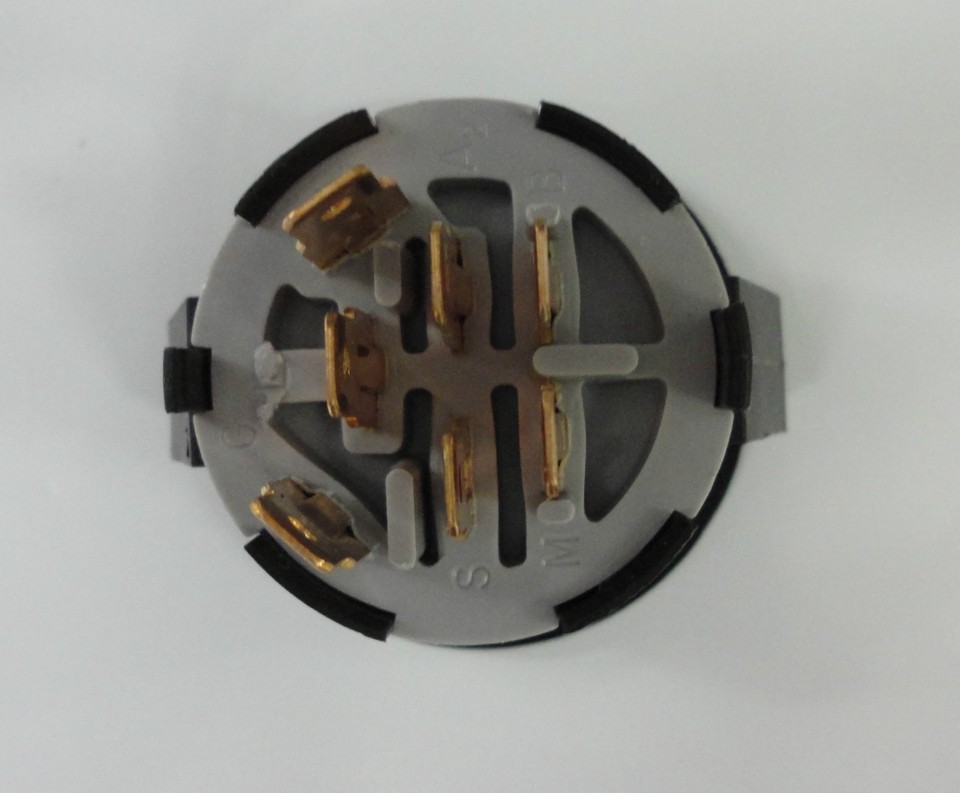 JOHN DEERE OEM Ignition Switch AM132807 LT 150 155 160 170 180 LTR 155 ...