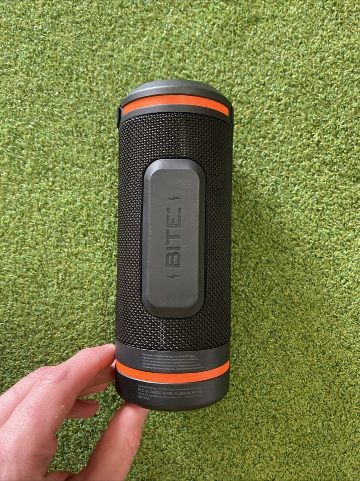 New Bushnell Golf Wingman View Speaker + Audible GPS Bite Magnetic ...