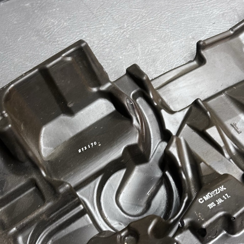 12-18 BMW F30 320i 430i 228i X3 X4 2.0 ENGINE COVER ACOUSTIC INSULATION ...