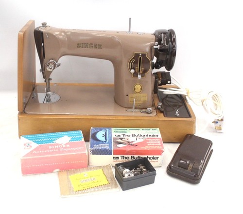SINGER 201K29 Electric Foot Pedal Operated Sewing Machine W ...