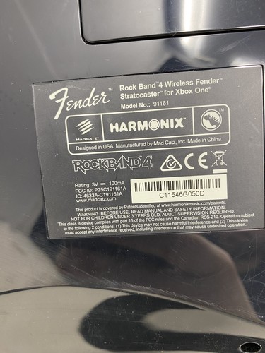 Xbox One Rock Band 4 Fender Stratocaster Wireless Guitar Controller w ...