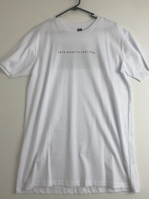 lmirl tshirt White With Graphic On Back Size M | eBay Australia