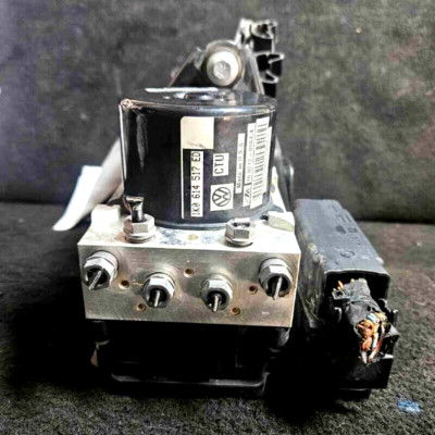 2013-2014 VOLKSWAGEN PASSAT ABS Anti Lock Brake Module Pump Assembly ...