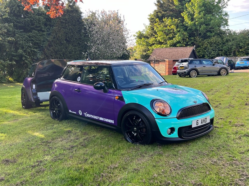 Mini Cooper D , matching Mini trailer. px up/down, Classic / Campervan ...