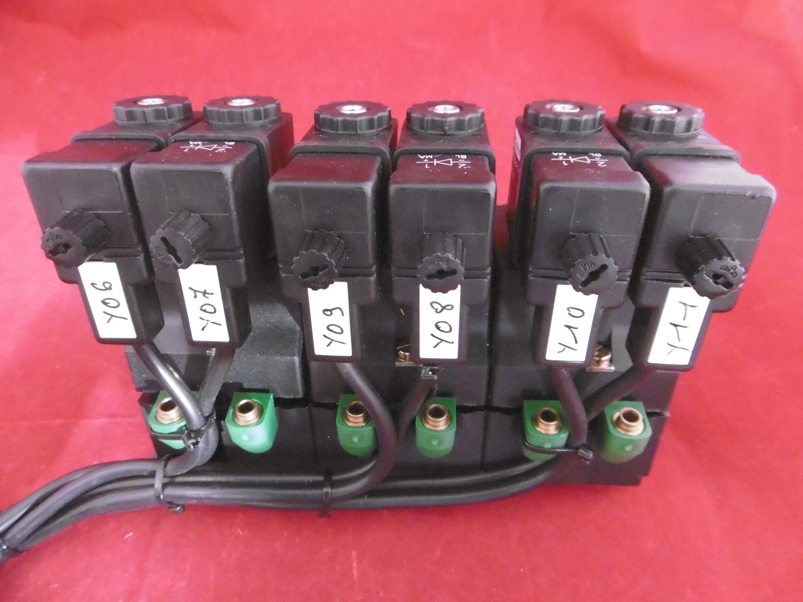 Parker Ventilinsel mit PVU-B |4/2 Wegeventil PVD-B1424|Magnetventil PVA ...