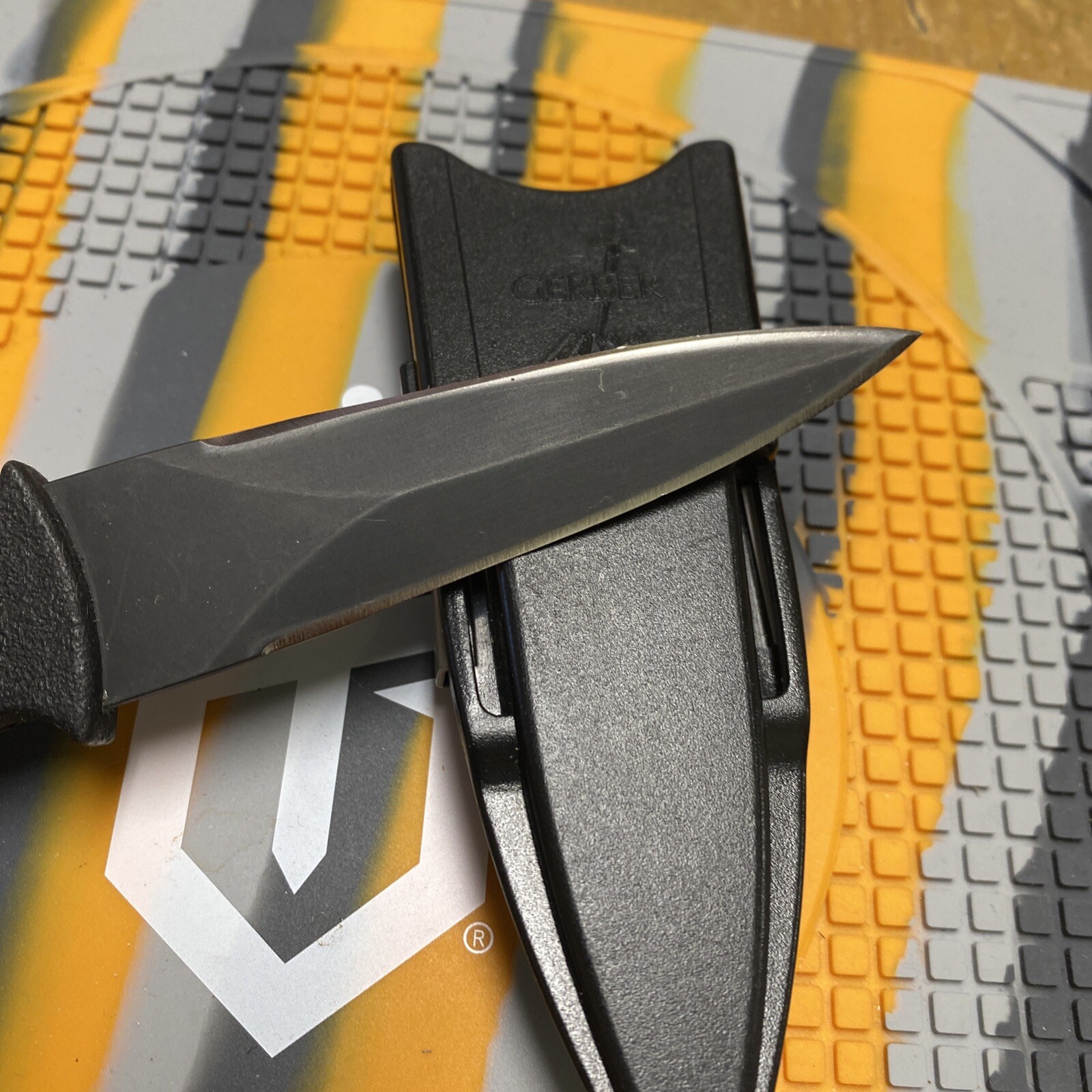 Rare/Discontinued Gerber Guardian Back-Up Fixed Blade Boot Knife W ...