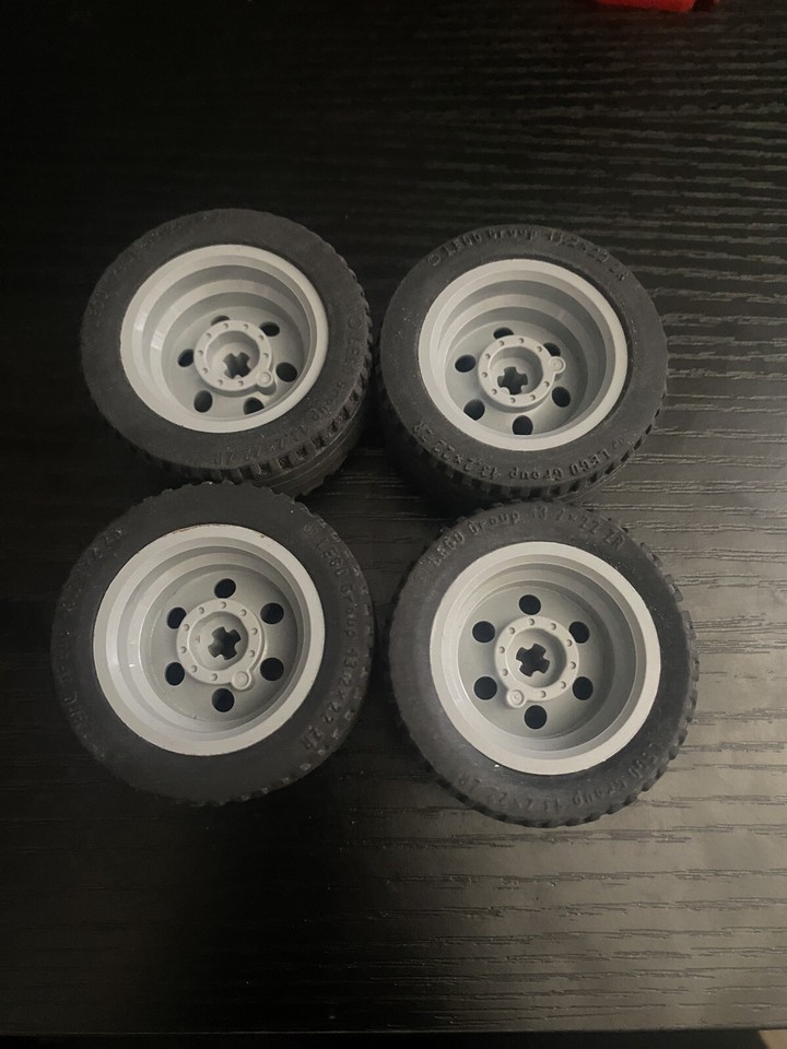 Lego TIRES 4 Pack Gray Rims 43.2 x 22 ZR #44309 & #56145 x 4 Technic ...