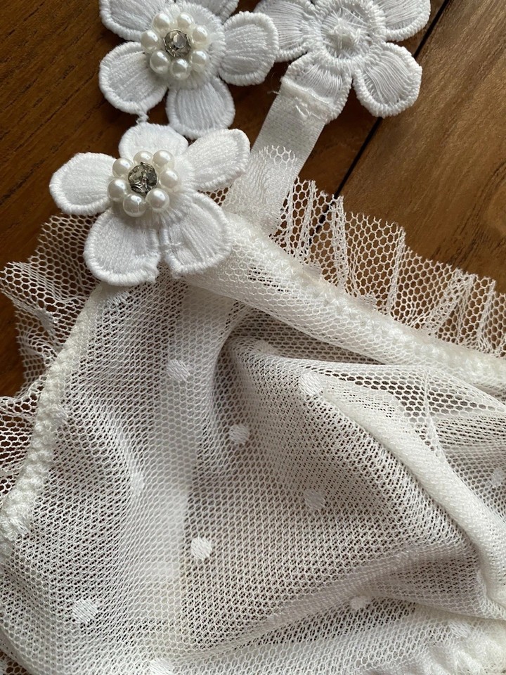 Empress Mimi Daisy White NWT Bralette (small) & Knickers (medium) | eBay UK