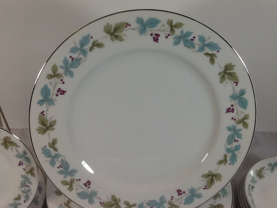 Fine China Vintage Pattern #6701 China Set 34 Pieces C. 1960s | eBay