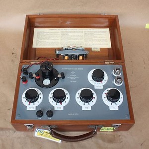 Cambridge DECADE BRIDGE TYPE 43379 RESISTANCE TESTER No. L-416898 ...