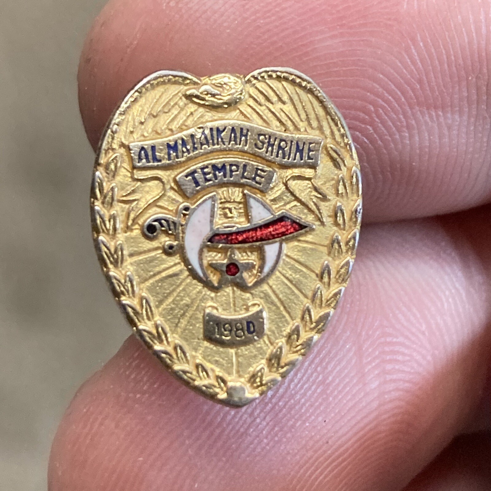 Gold tone shrine temple 1980 Lapel Pin Vest Collectible EUC K504 | eBay