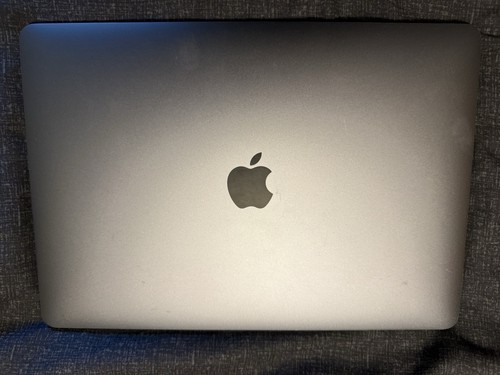 Apple MacBook Pro A1708 2017 i5 13 inch 2.3ghz 8Gb 256Gb Screen issue ...