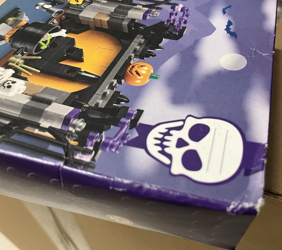 LEGO 40260 Halloween Haunt set Brand New Sealed Little Damage Box | eBay