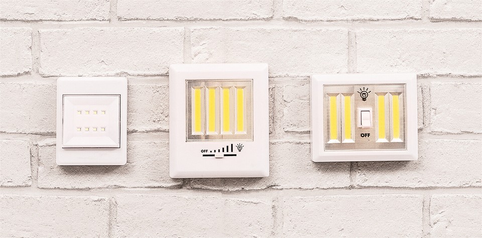 Home Indoor 4 COB LED Battery Operated Wireless Light Switch with On ...