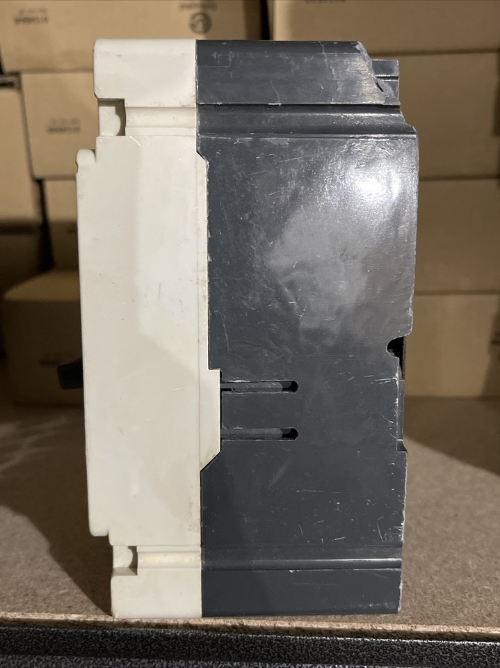 Eaton HFD3030 Circuit Breaker With Chipped, Upper Right Corner HFD 65K ...
