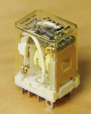 Idec RH2B-UL DC24V Relay | eBay
