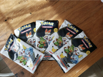 Pokemon TCG First Partner Pack - Galar 3 Jumbo Cards + 2 Booster Packs ...