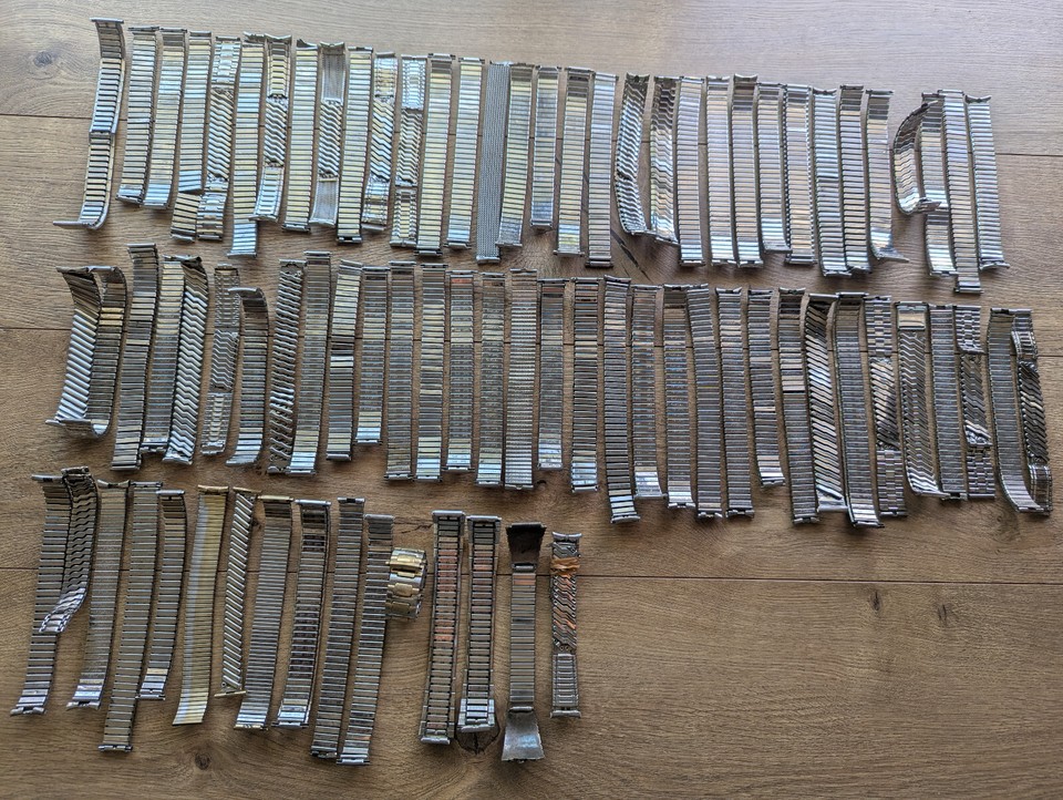 Lot of Eighty-Two (82) Vintage JUNK Stretch Casual/Diver/Dress Watch ...