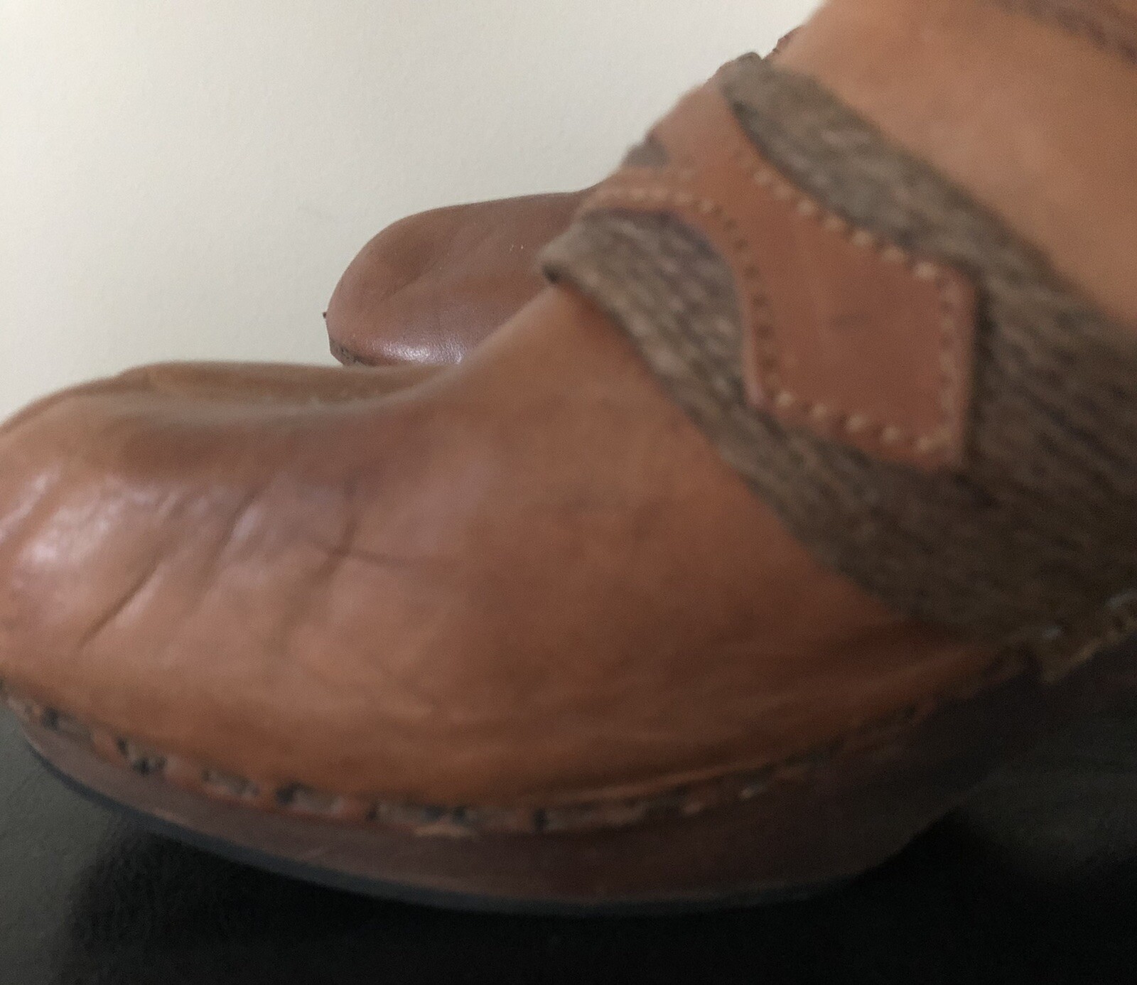Vintage 1970s Leather Clogs Made in Italy Size 8 Wood… - Gem