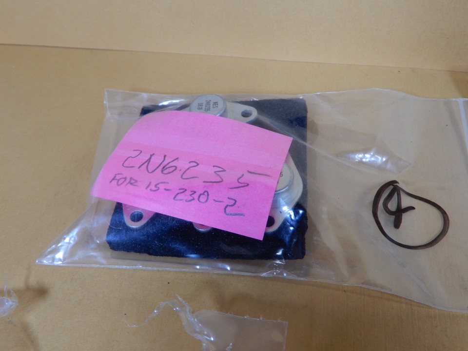 Huge Lot of Vintage TO-3 Transistors NTE121 2N669 2N443 2N3740 2N6235 ...