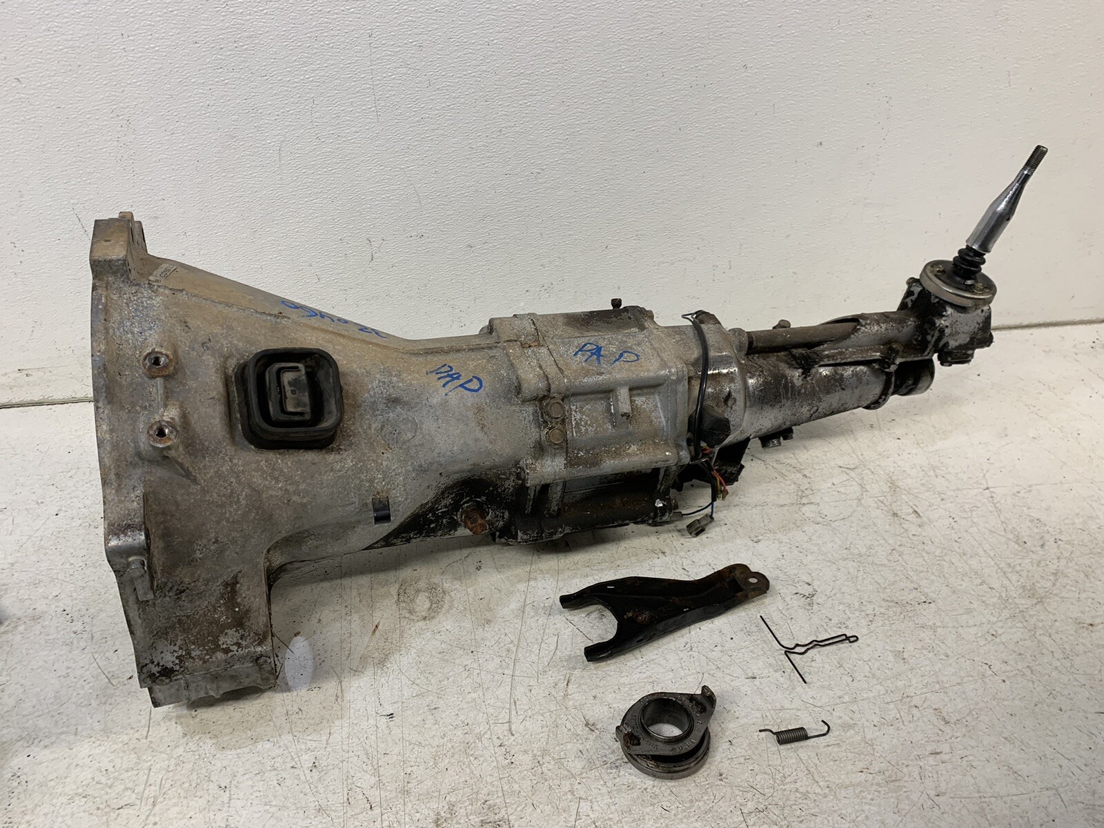 1981-1995 Mazda RX7 1.1L 12A 5 speed manual transmission gearbox w ...