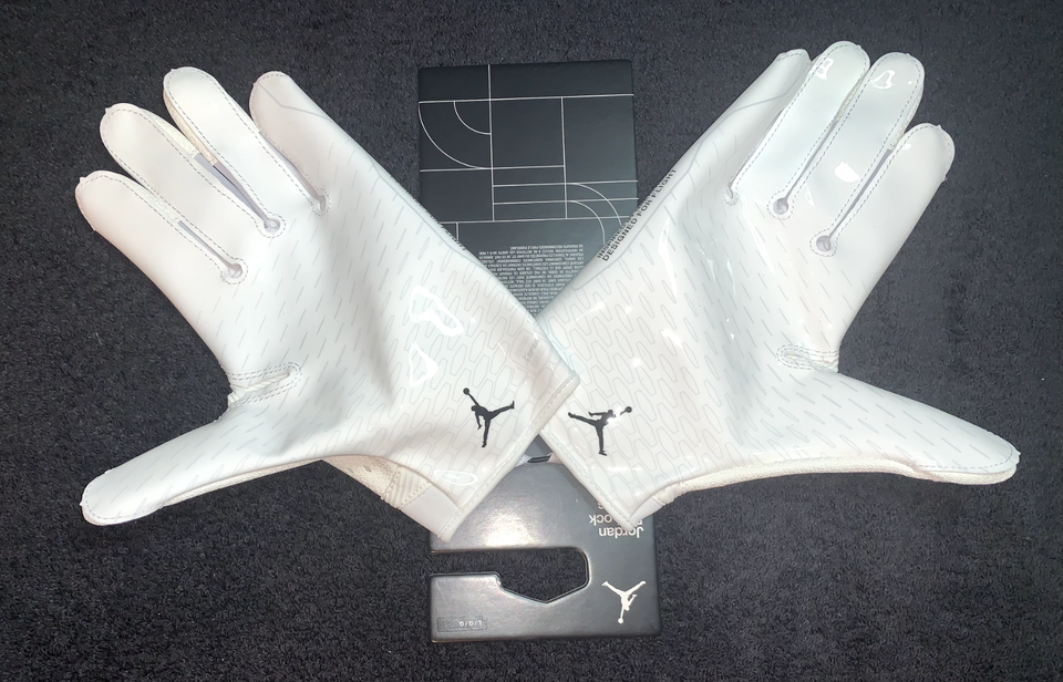NIKE AIR JORDAN FLY LOCK 2.0 FOOTBALL GLOVES #1011811 102 LG WHITE NWT ...