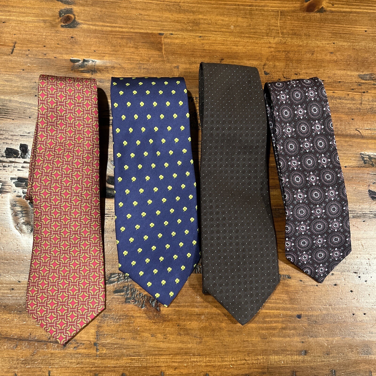 4 tie lot for men Hermes Chopard John Varvatos - Gem