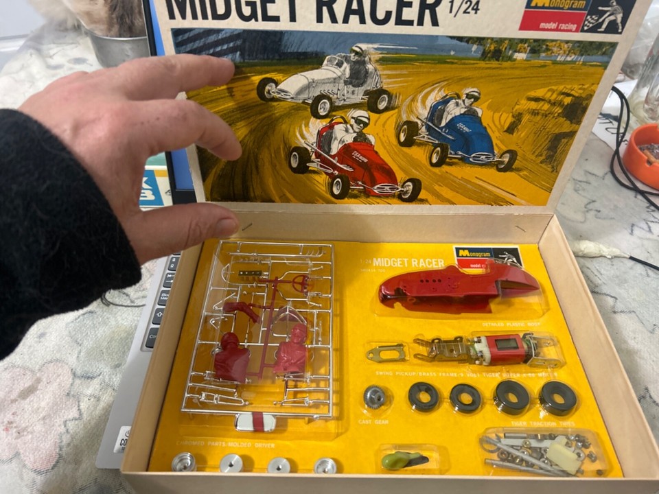 MONOGRAM MIDGET RACER 1/24 x-88 motor slot car kit | eBay