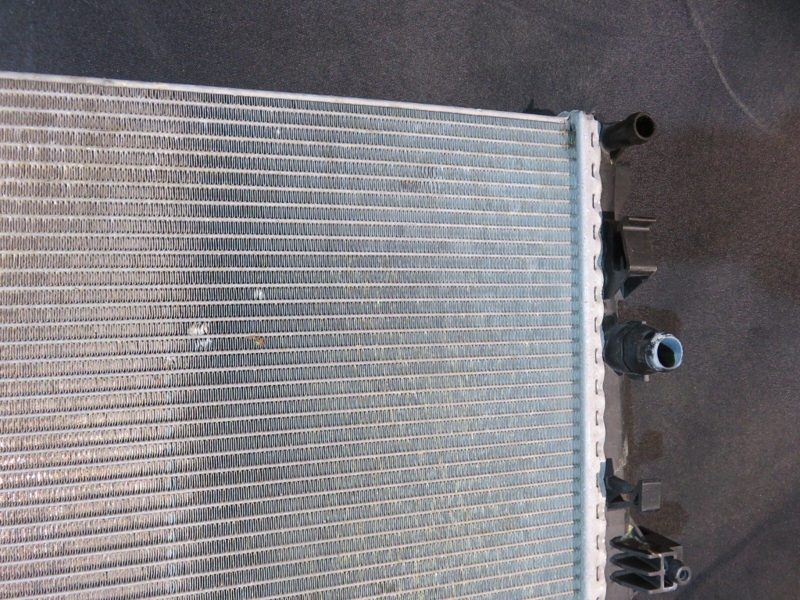 Mercedes Benz C300 Engine Cooling Radiator 17 20 A0995002103 W205 M274 ...