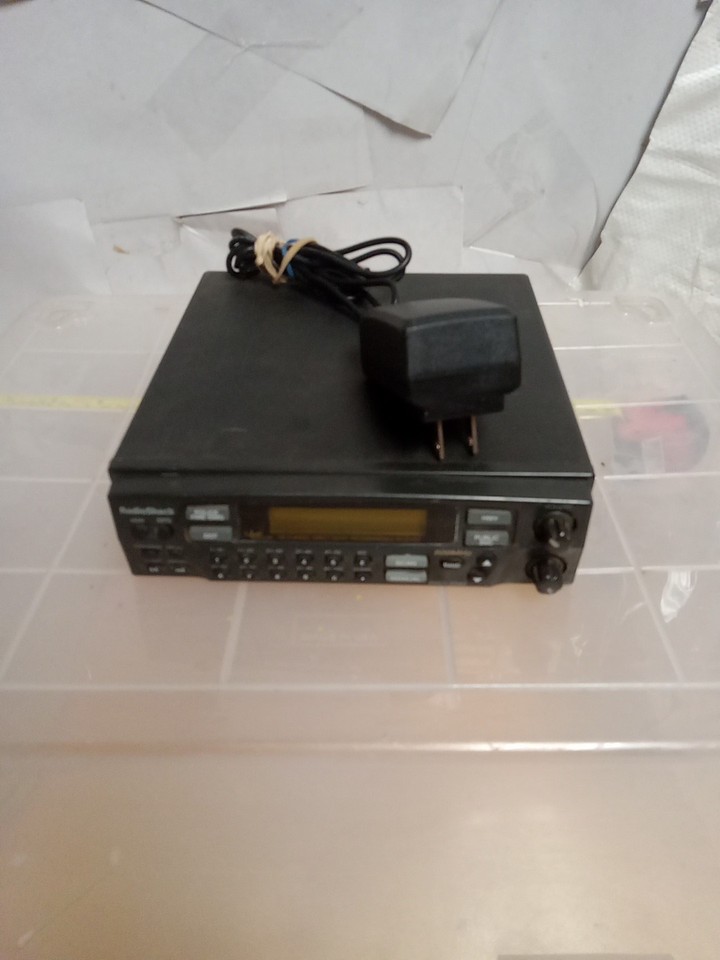 Radio Shack PRO-2046 Police Scanner 100 Channel | eBay