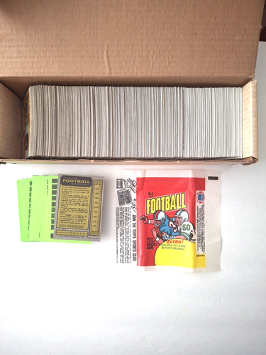 1975 Topps Football Complete Set Nrmt + 50 Scratch off game pieces ...