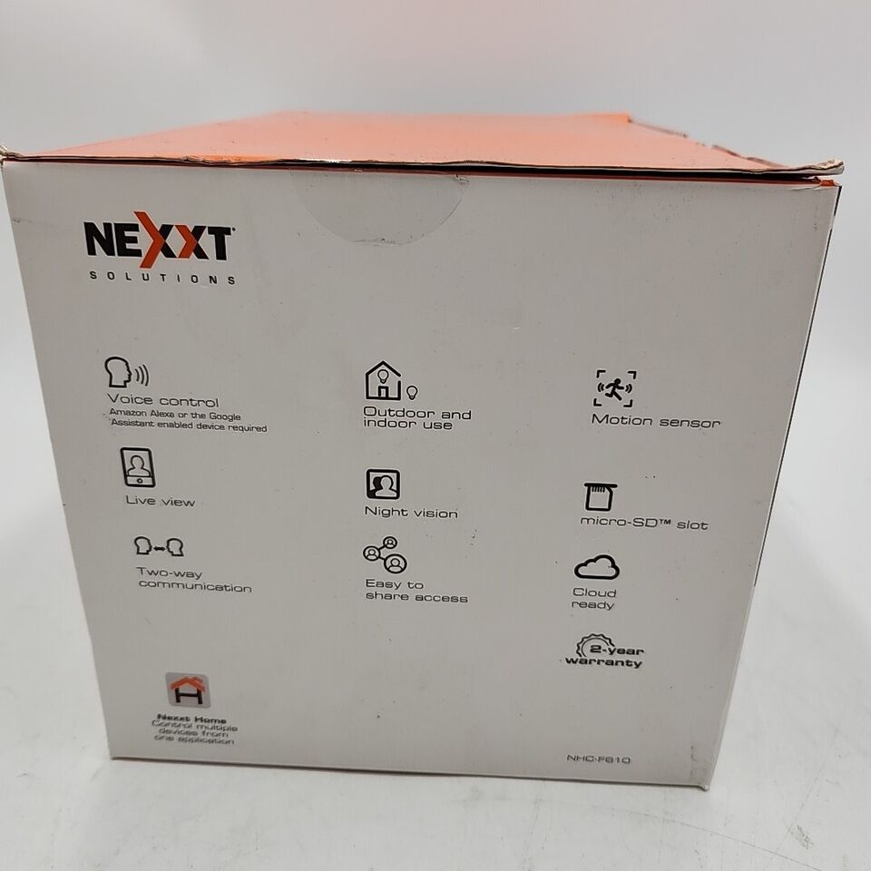 NEW Nexxt Smart Floodlight Wi-Fi Camera w/Built-in Motion Sensor NHC ...