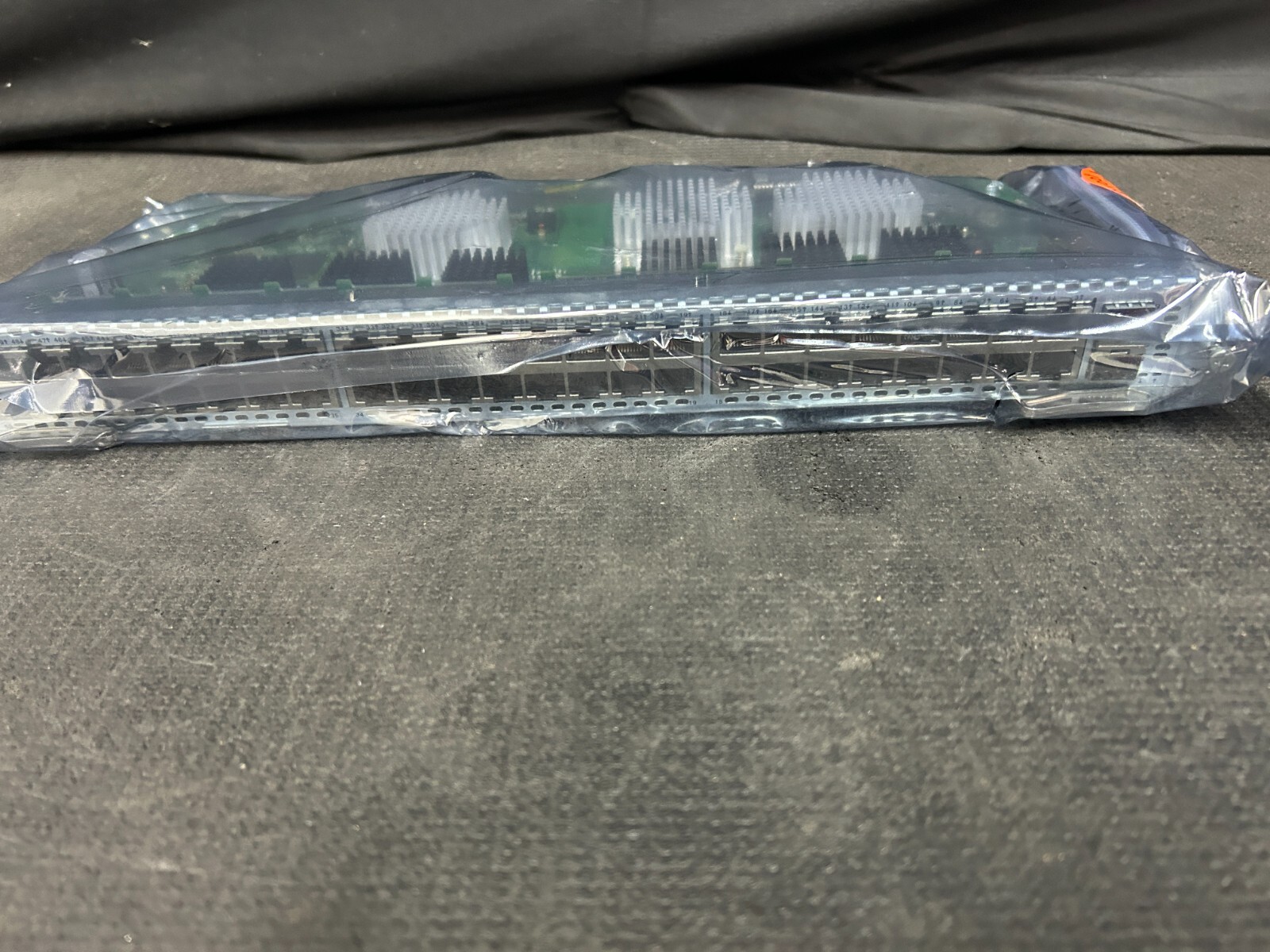 Cisco Enhanced Ether Service Module (SM-D-ES3G-48-P) 48-Ports Plug-in ...