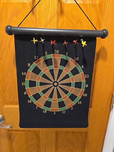 Safety Magnetic Dart Board With 6 Magnet Darts | eBay